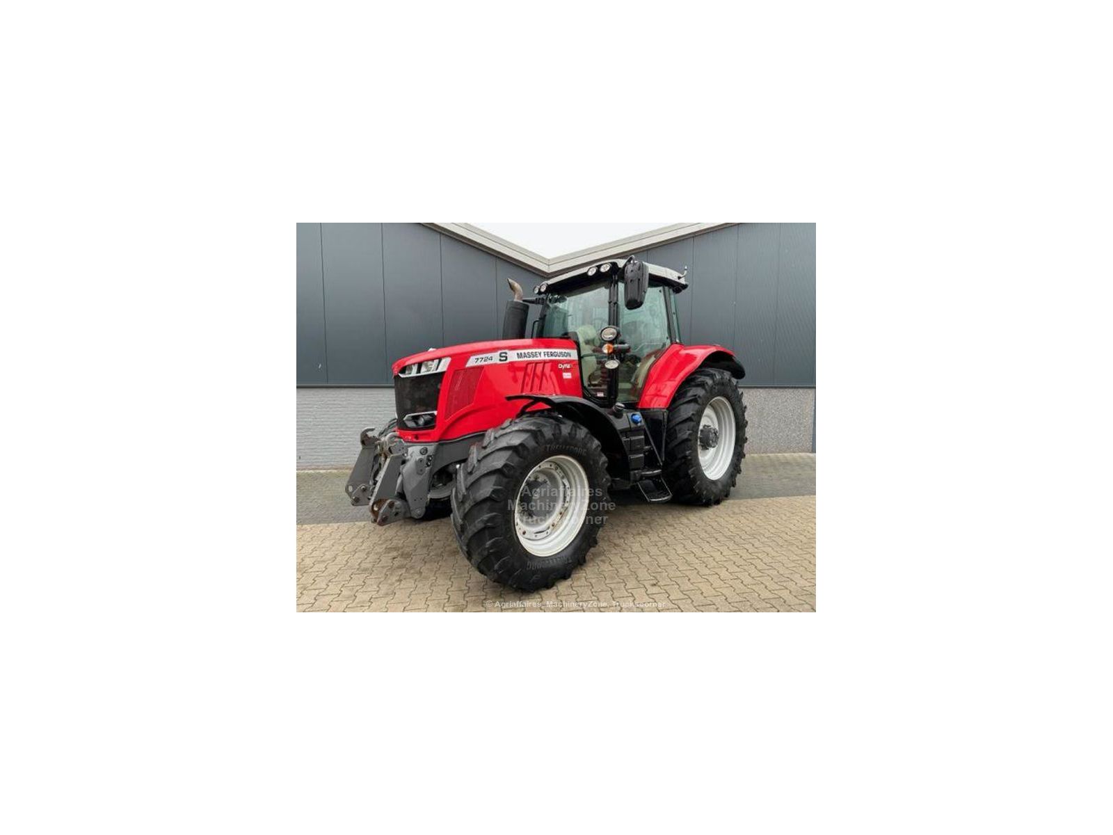 Tehnică și utilaje agricole :: Tractoare :: Tractor seria MF 7724